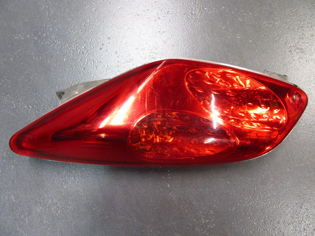 feu-ar-gauche-125-250-x-max-skycruiser-rennes-motos-le
